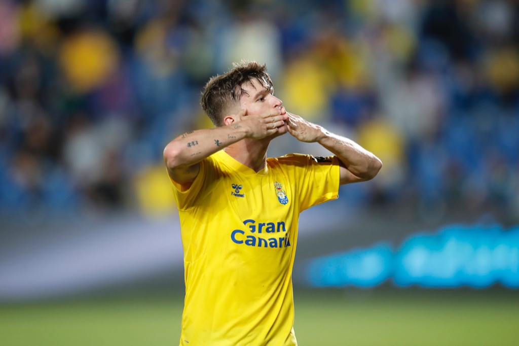 Marc Cardona renueva hasta 2026